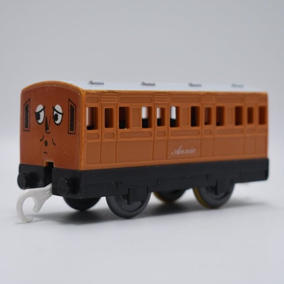 Thomas & Friends | Toys | Vintage 998 Tomy Trackmaster Chuffing Annie ...